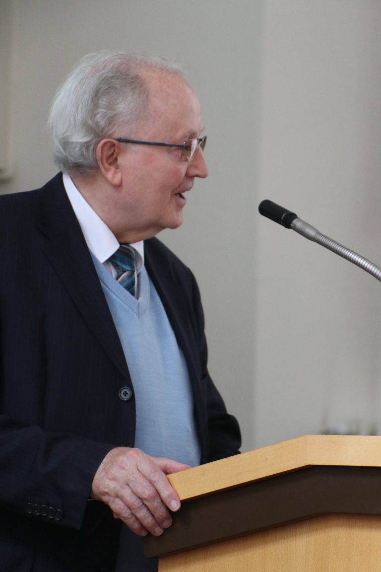 Ehrenkolloquium für Lothar Kolditz zum Thema „Fluorchemie“ - Leibniz ...